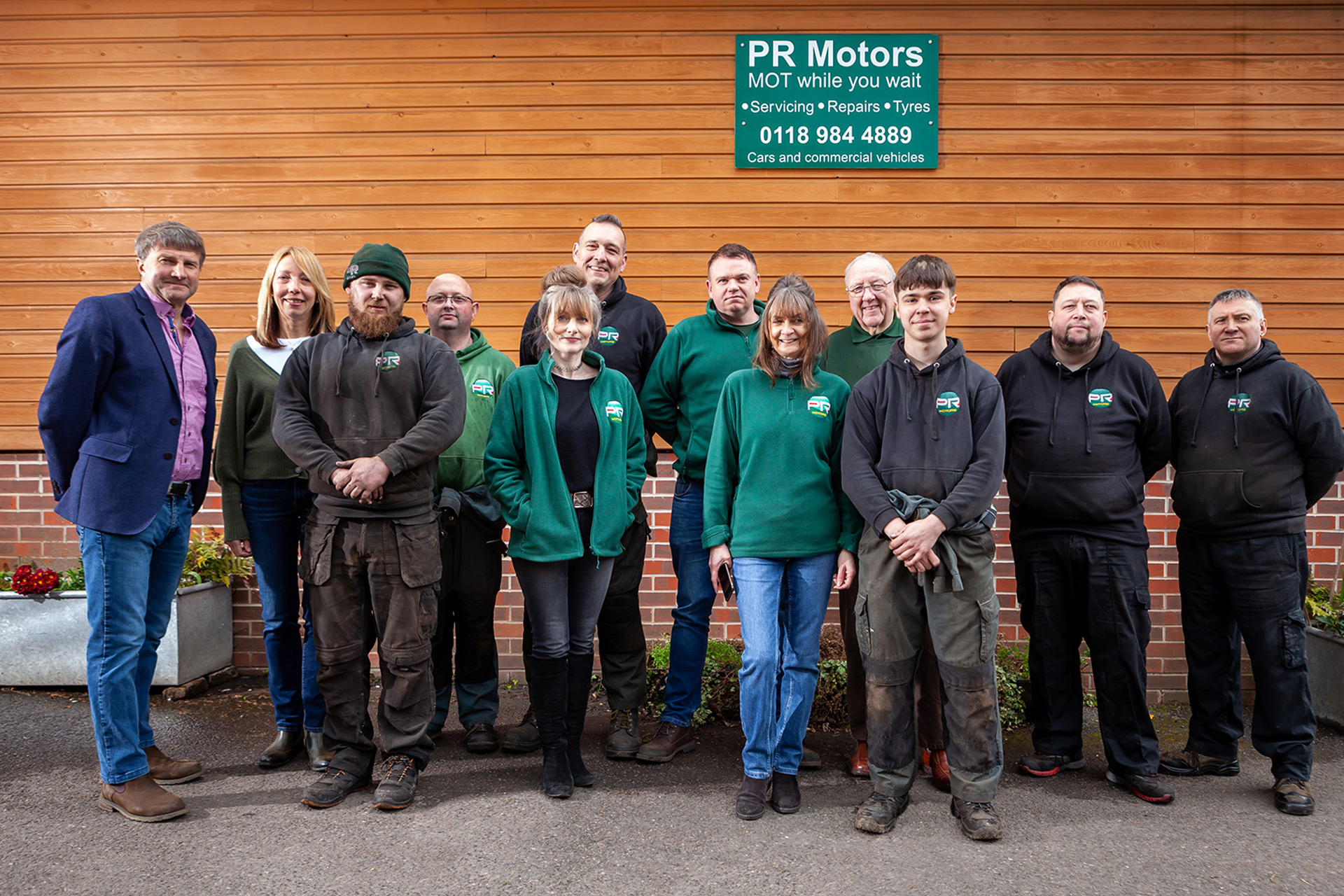 MOT & Garage Services in Theale, Reading | PR Motors